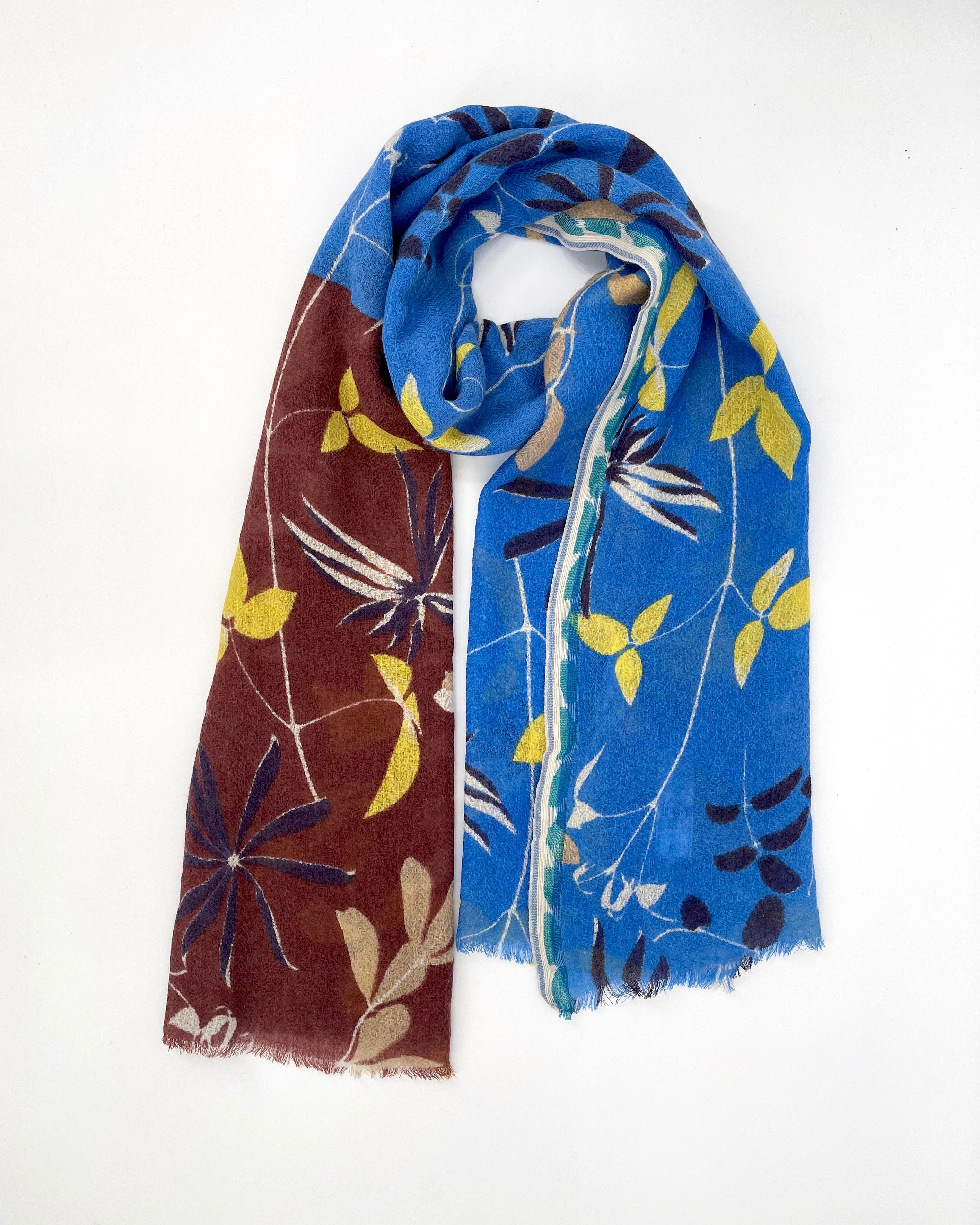 Bed of Flowers Wool Shawl – MOTTO Harvard Square