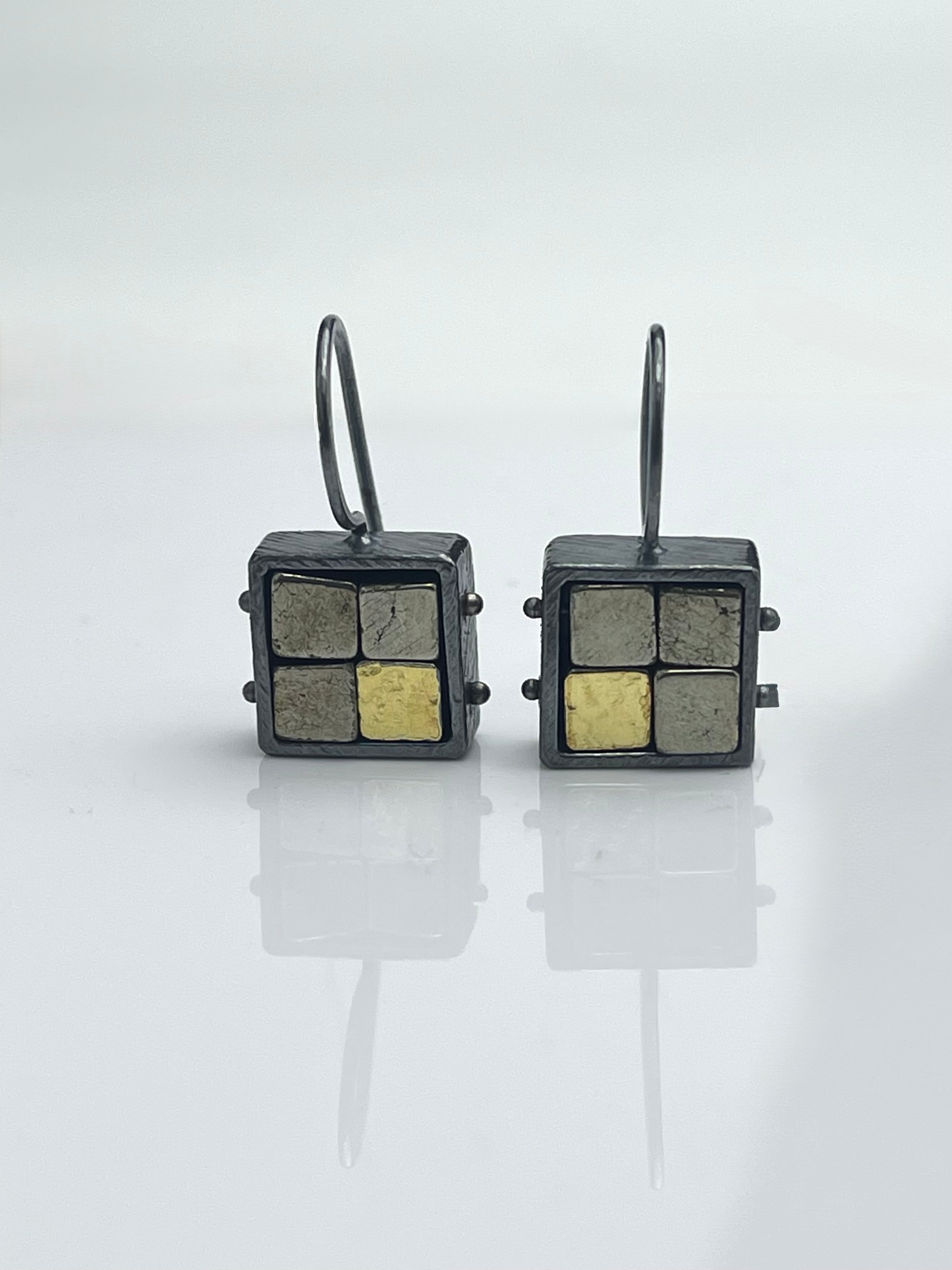 Heather Guidero Carved 2x2 Grid Earrings – MOTTO Harvard Square
