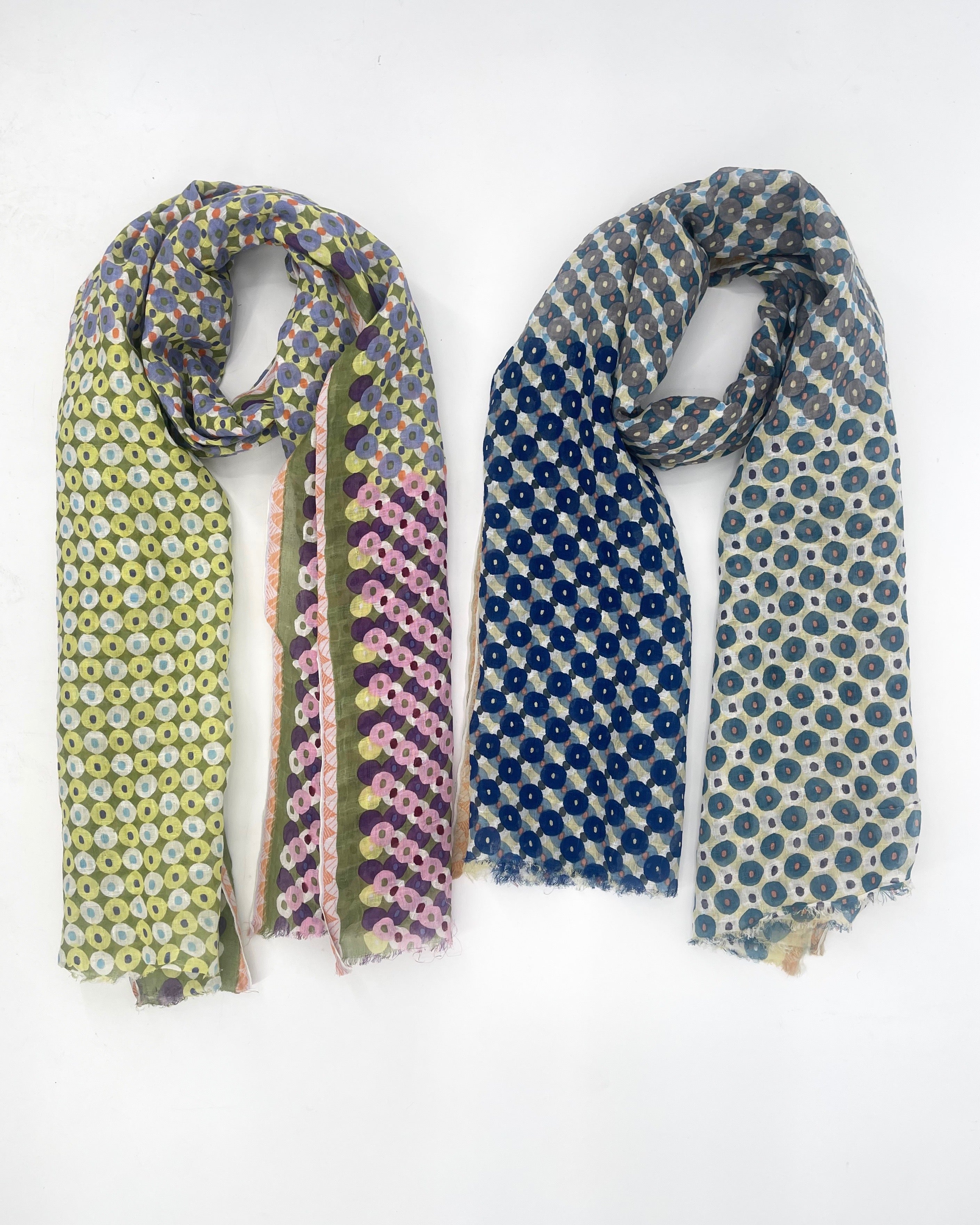 Dots Pattern Linen and Cotton Scarf – MOTTO Harvard Square